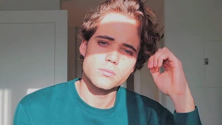 Meet The New Below Deck Season 10 Stew Tyler Walker