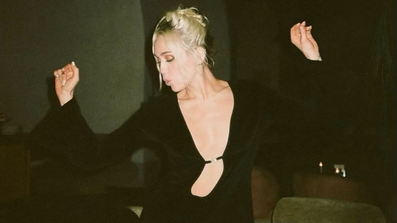 Miley Cyrus' Flowers Tops Billboard Charts For Second Week