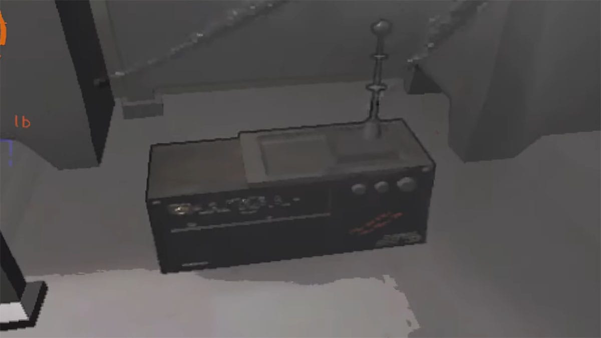 How To Use Signal Translator in Lethal Company | The Nerd Stash