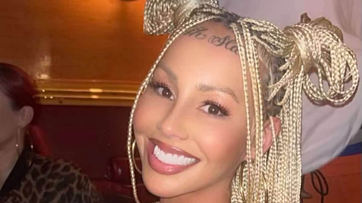 Old Tweets of Amber Rose Opposing Trump Emerge After She Endorses Him