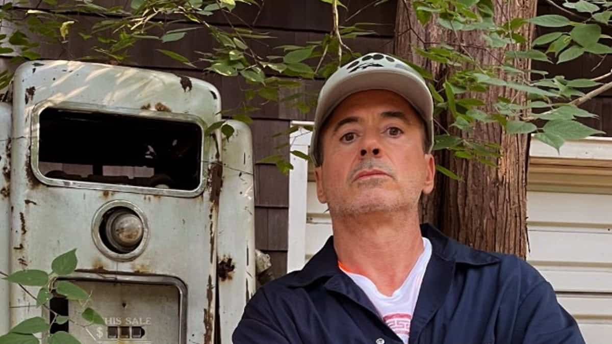 Robert Downey Jr. Employs the Avengers’ Help in Roasting Chris ...