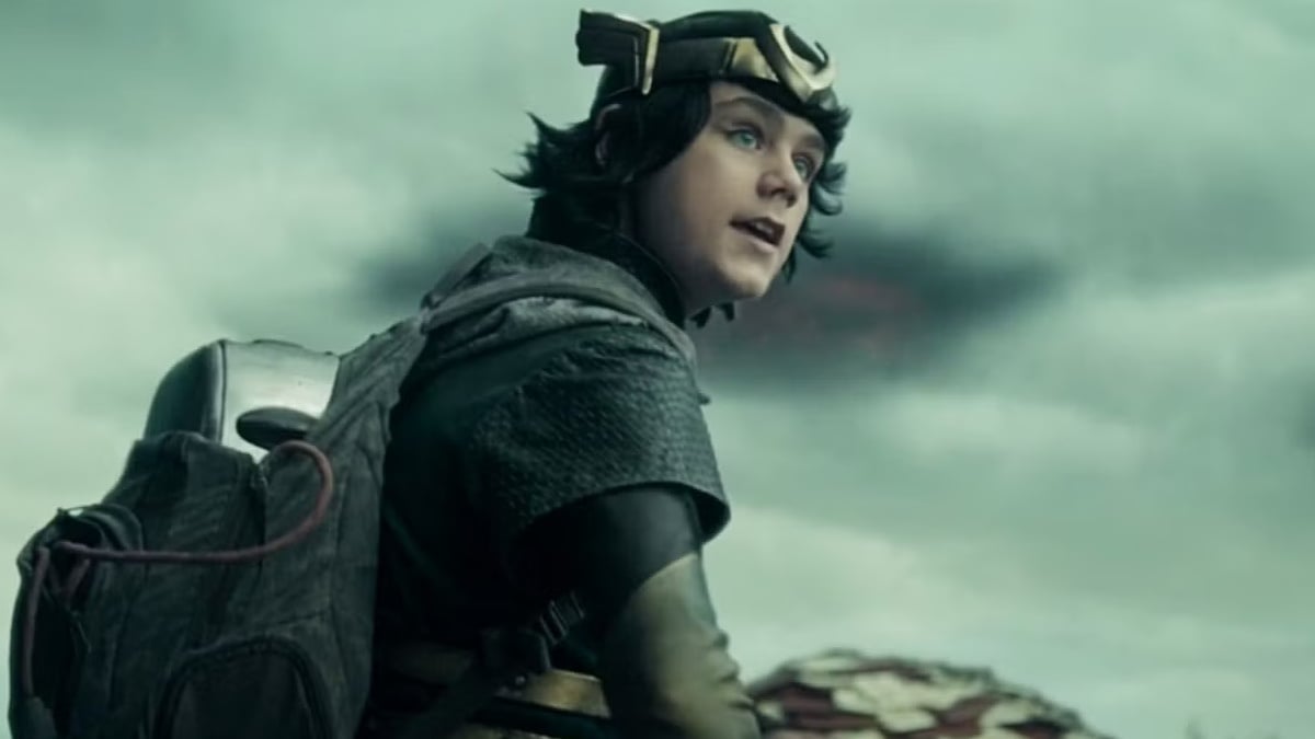 'I'm a Famous Actor, I'm 17, and I'm Homeless': Loki Actor Jack Veal ...